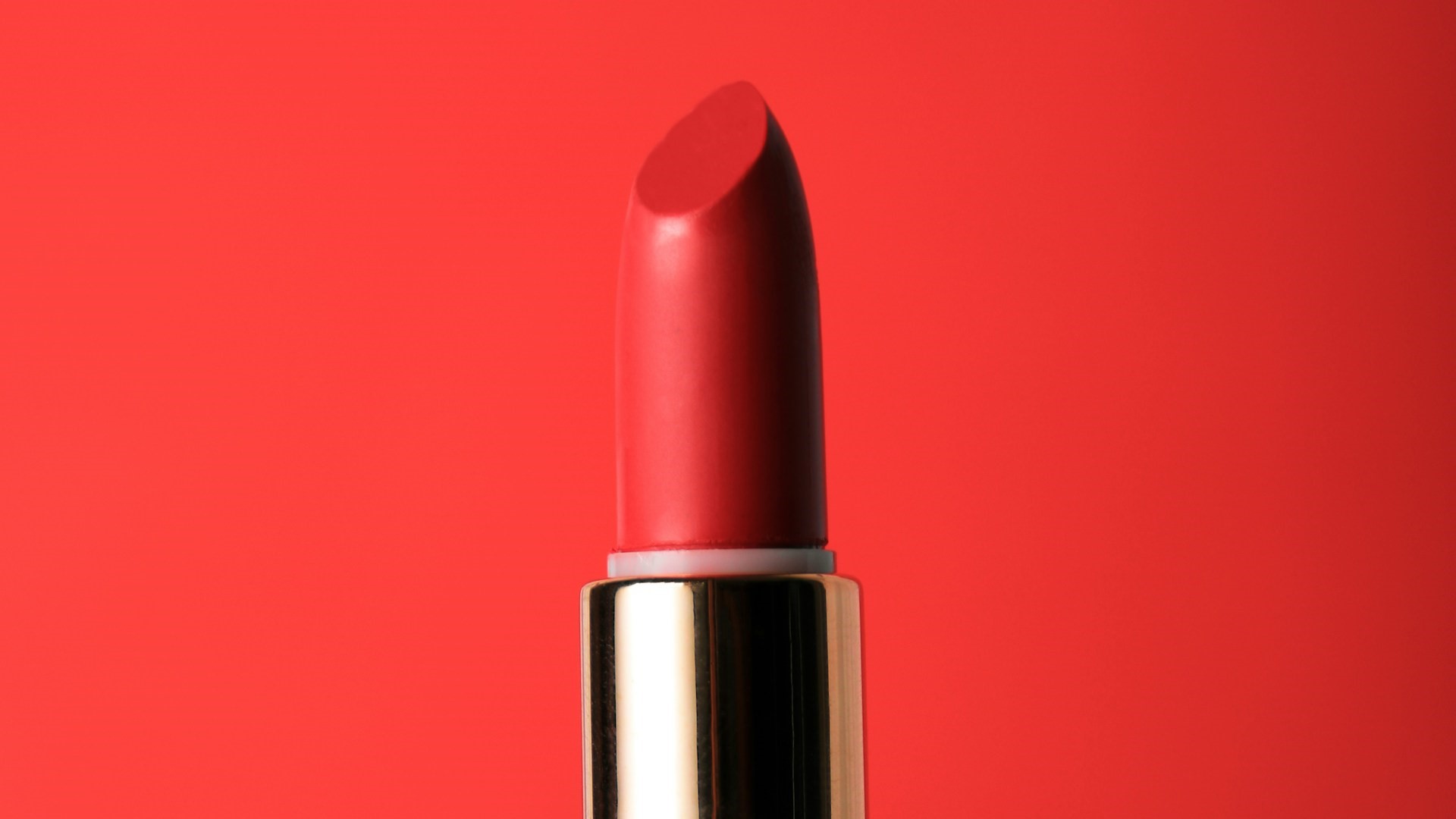 Worthwhile Red Lipsticks For Every Cosmetic Collection